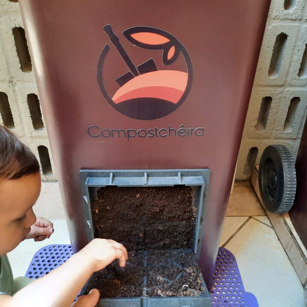 KIT Composteira com rodinha - 120 litros